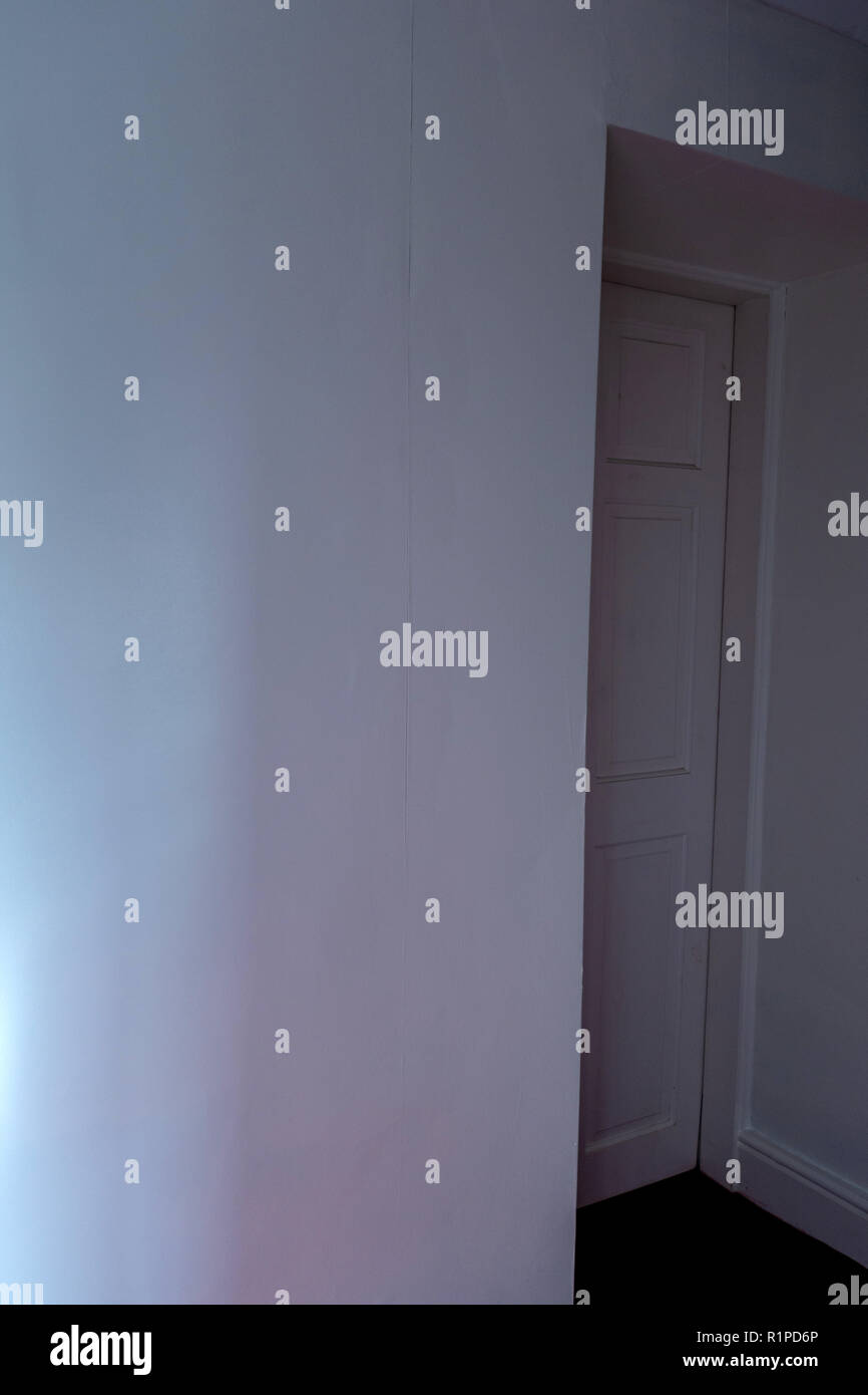 Wallpaper coming off hi-res stock photography and images - Alamy
