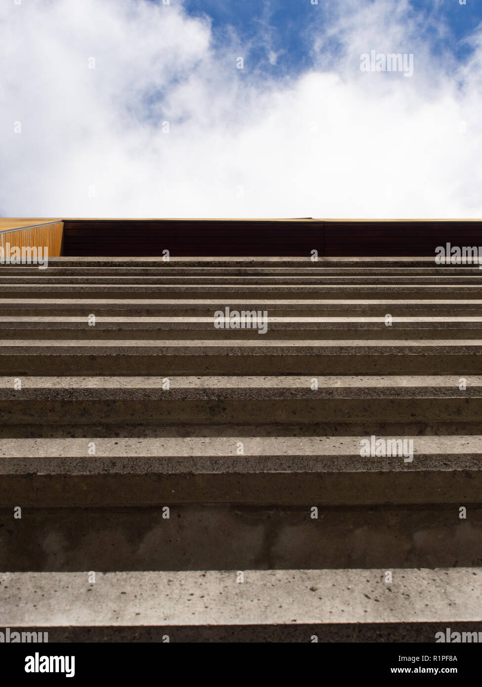 Architecture Lines Of A Building Stock Photo - Alamy