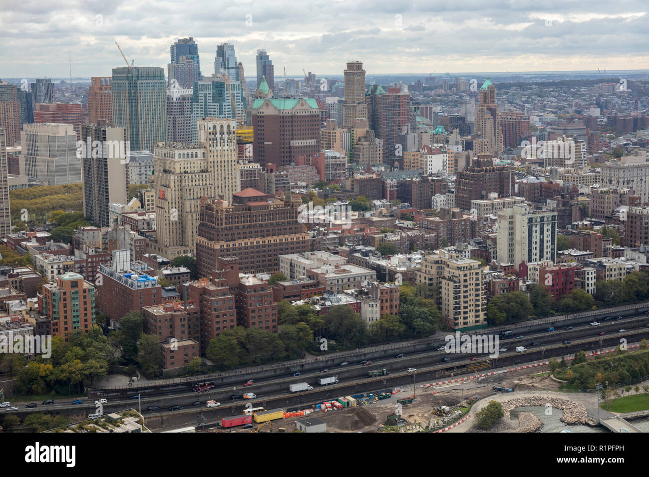 helicopter aerial view of Brooklyn Heights and downtown Brooklyn, New ...