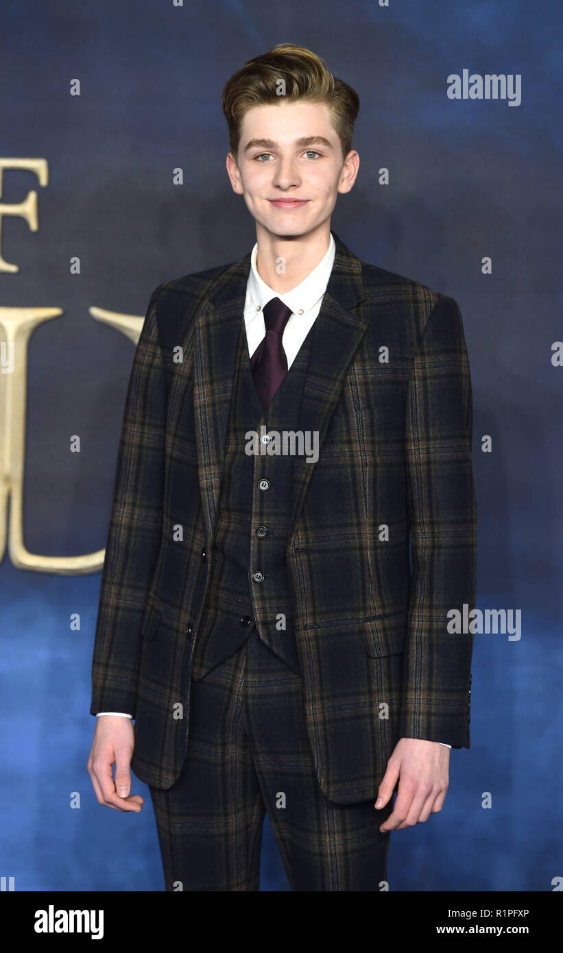 Pale purple tie hi-res stock photography and images - Alamy