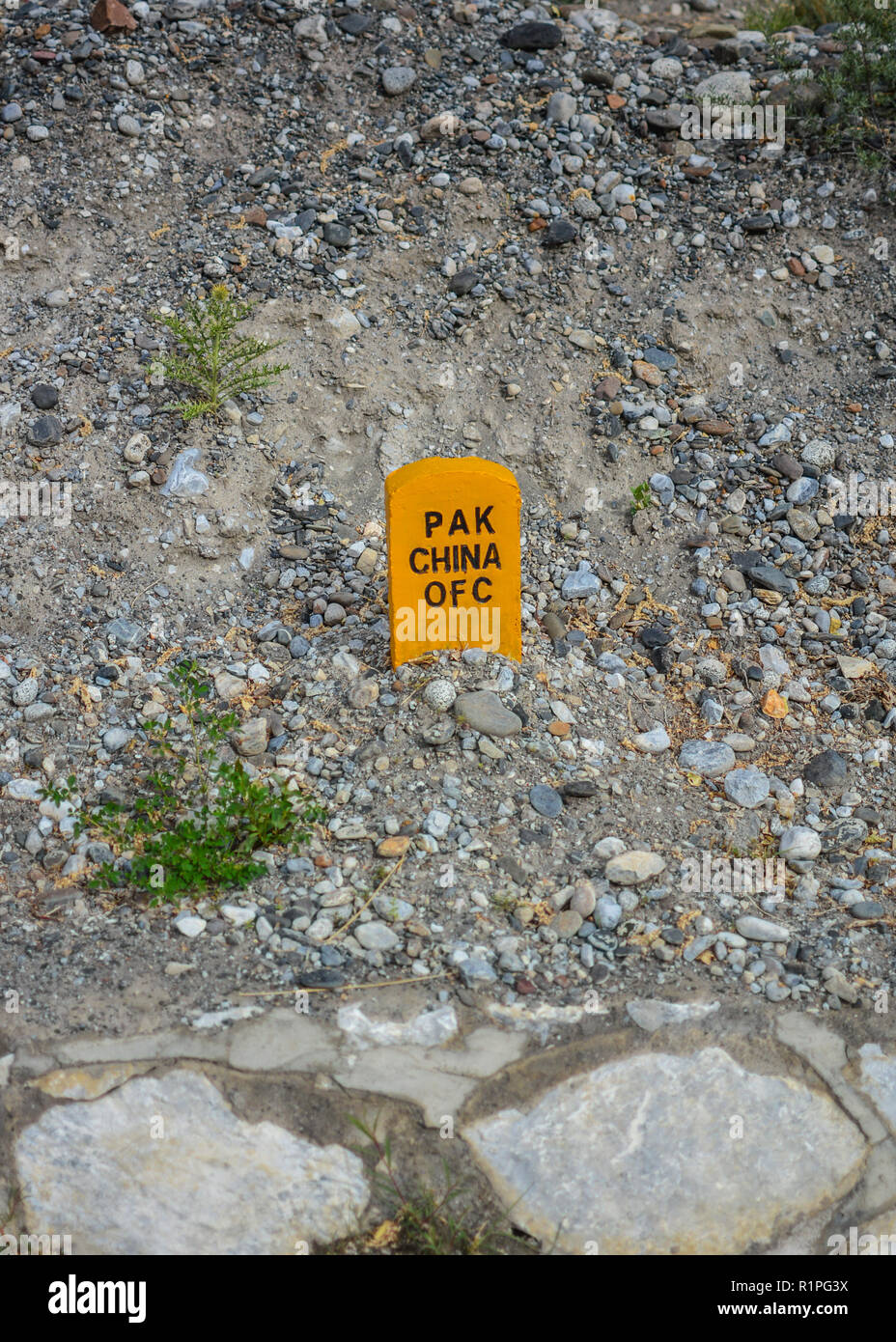 Underground cable marker hi-res stock photography and images - Alamy