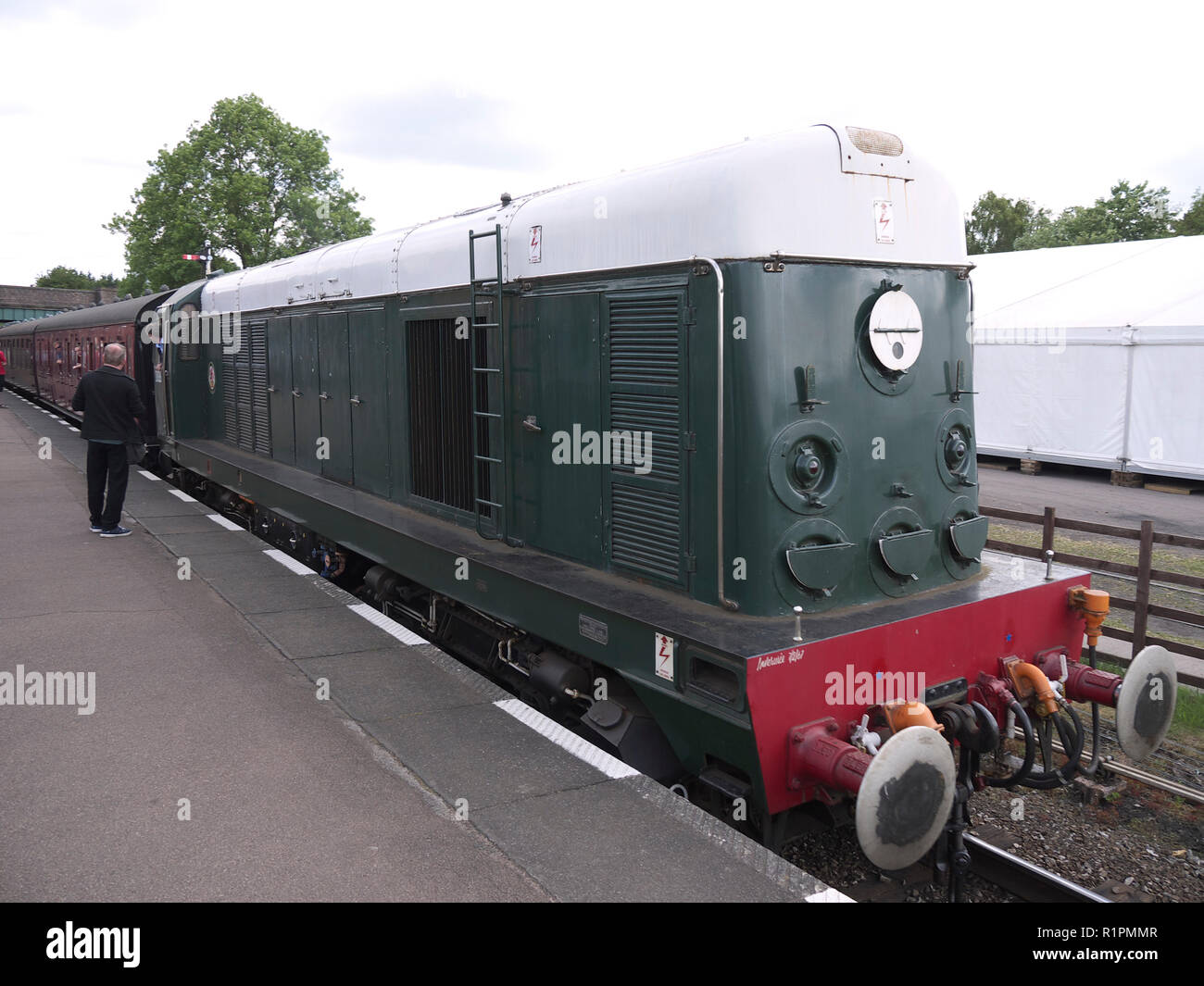 Class 20 diesel locomotive at Quorn station on the Great Central ...