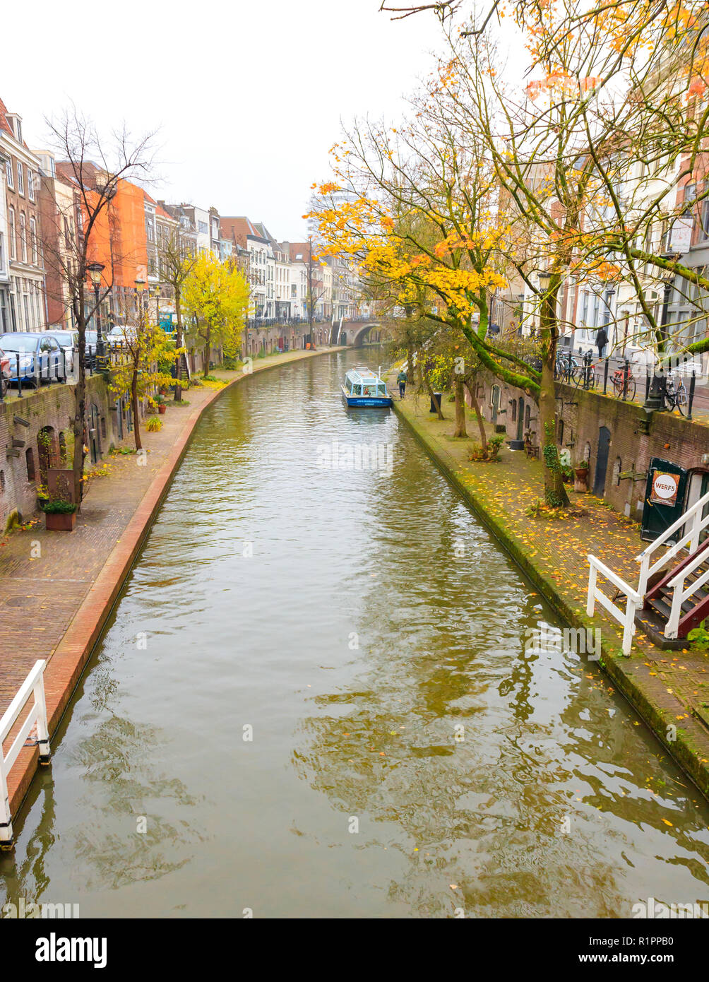 Utrecht canal autumn hi-res stock photography and images - Alamy