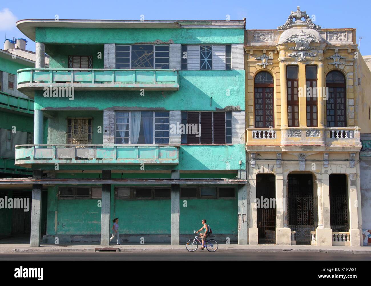 Cuba flat house hi-res stock photography and images - Alamy