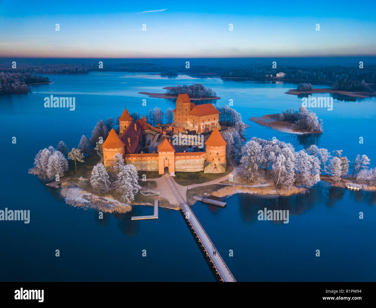 Trakai castle frozen lake galve hi-res stock photography and images - Alamy