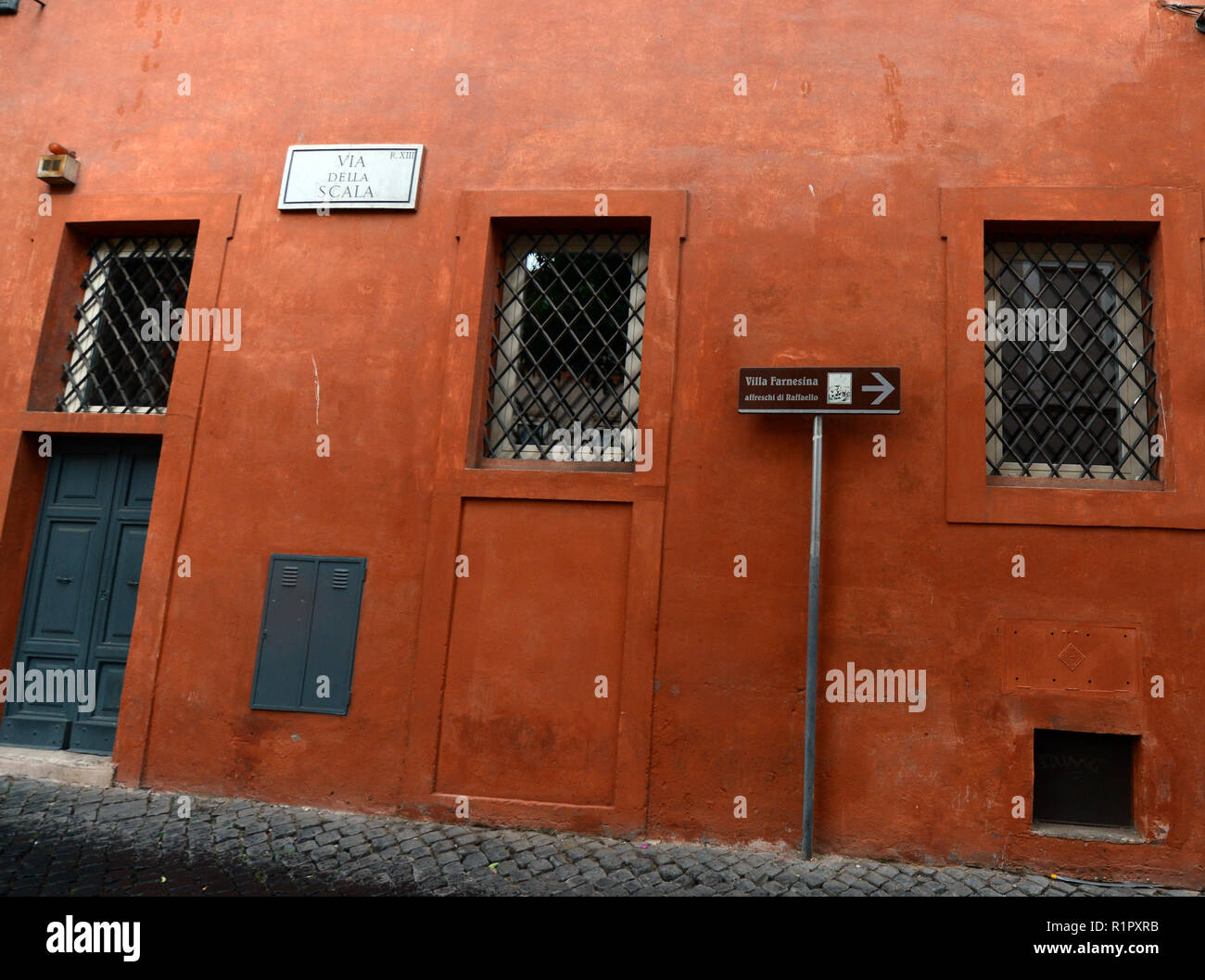 Colorful buildings on via della scala in Trastevere in Rome Stock Photo ...