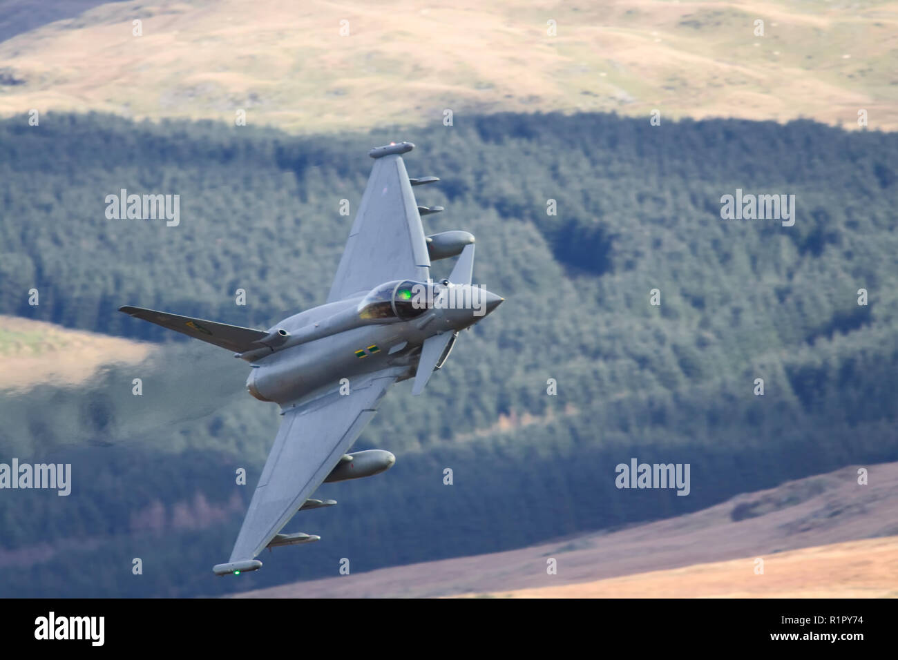 Raf typhoon low flying hi-res stock photography and images - Alamy