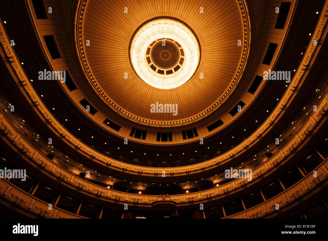 Vienna opera house interior hi-res stock photography and images - Alamy