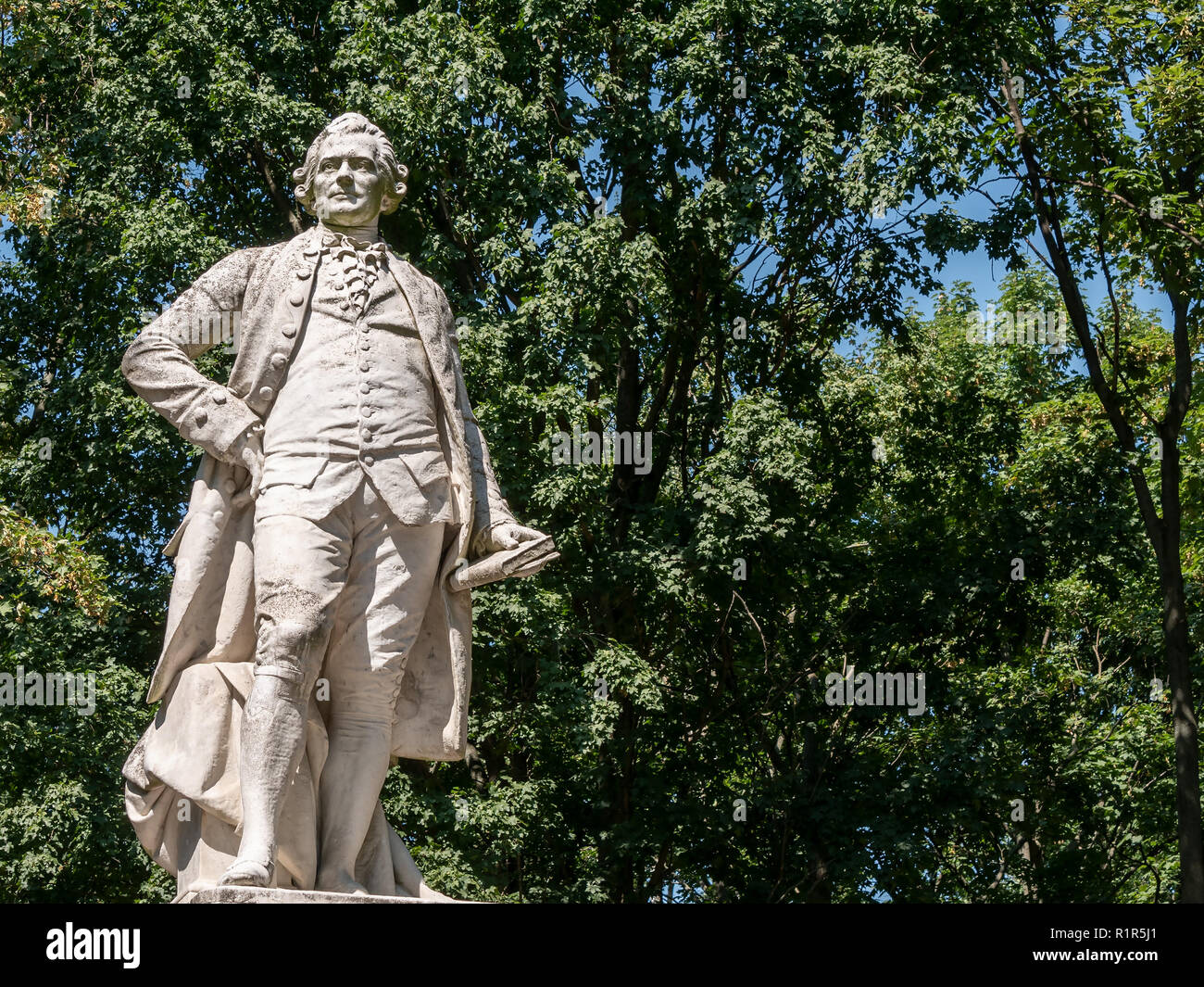 Statue to gotthold ephraim lessing hi-res stock photography and images ...