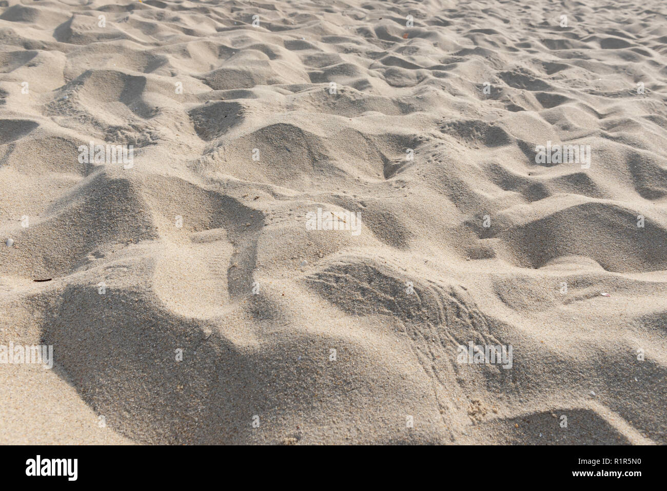 wavy sand background and texture Stock Photo - Alamy