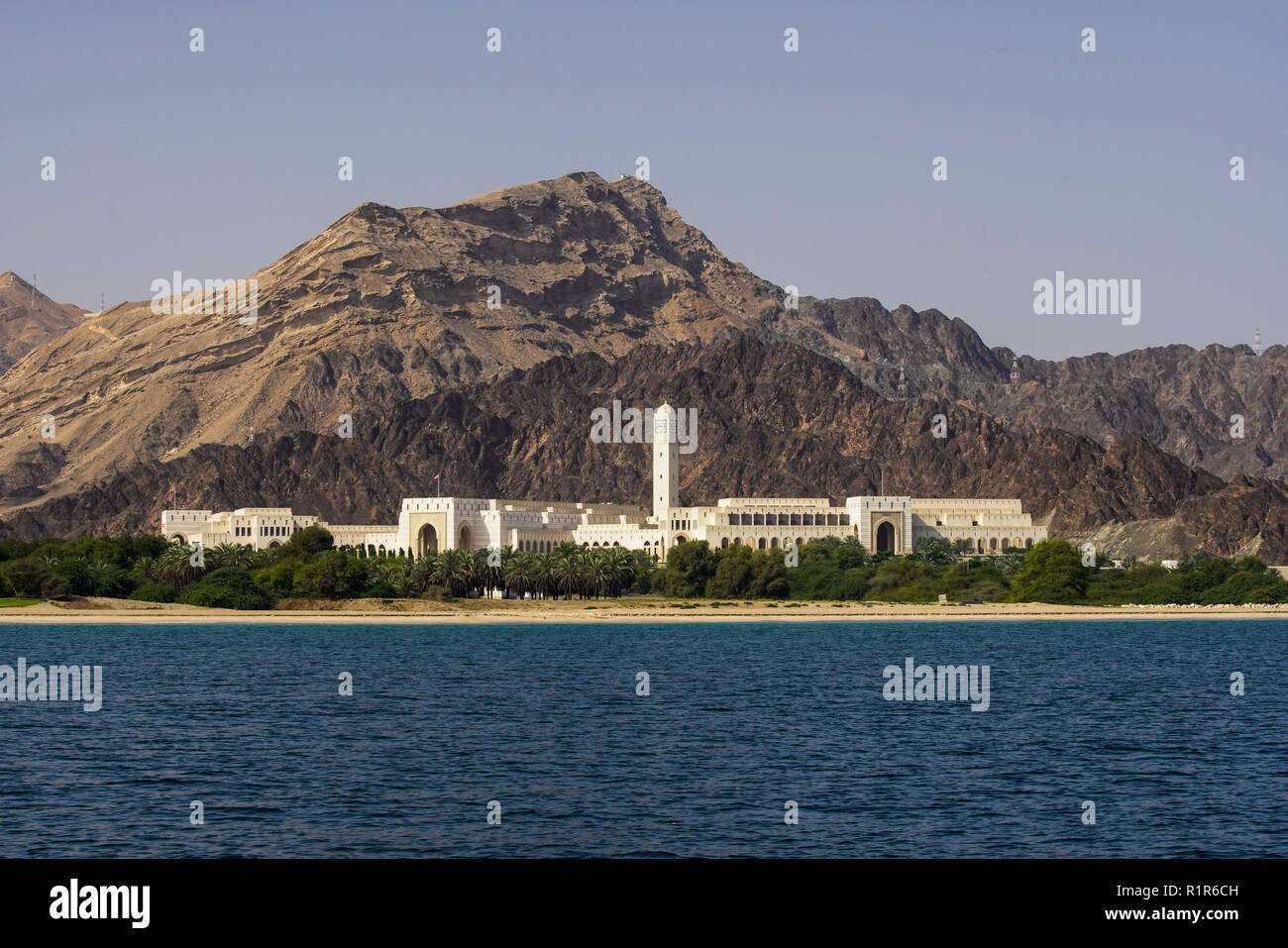 Muscat skyline hi-res stock photography and images - Alamy