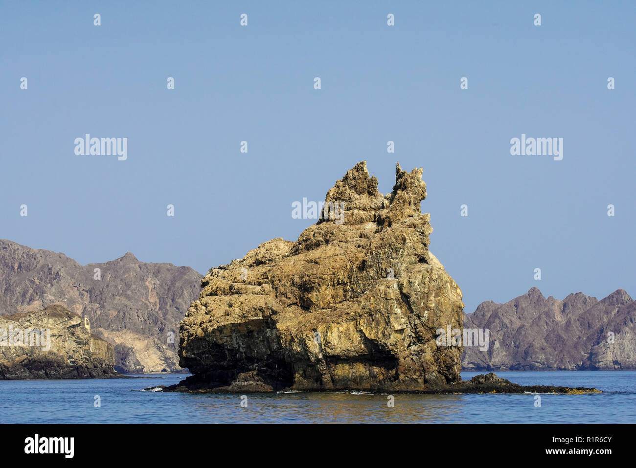 Oman rock formation hi-res stock photography and images - Alamy