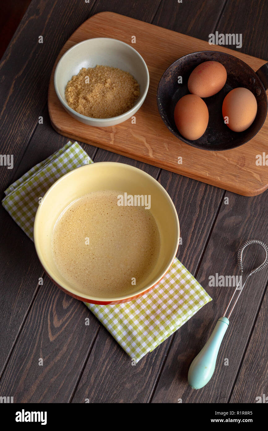 Batter pancake hi-res stock photography and images - Alamy