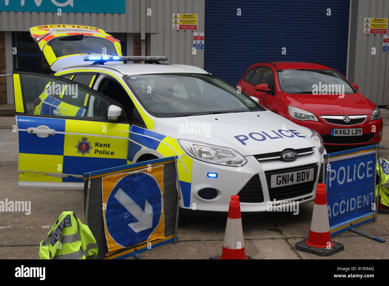 Kent police car hi-res stock photography and images - Alamy