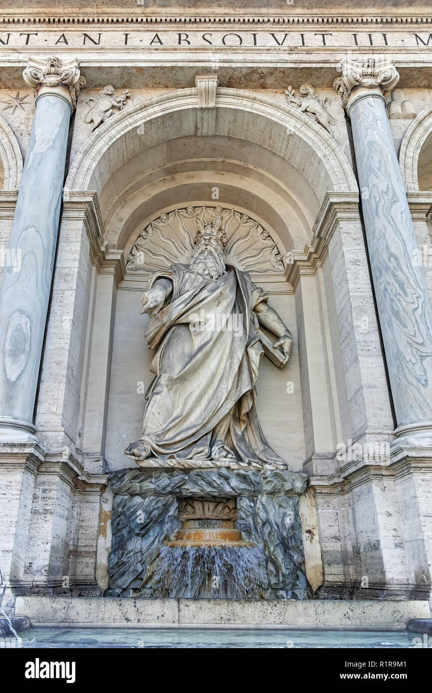 ROME, ITALY - JUNE 22, 2017: Amazing view of Fountain of Moses ...