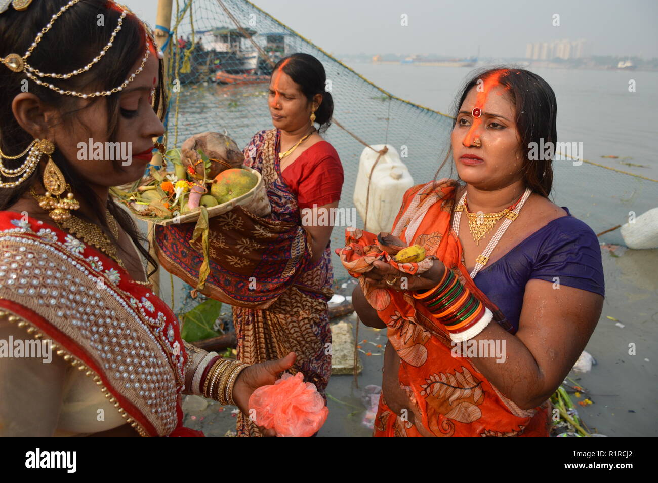 Indian devotees worship sun on hi-res stock photography and images - Alamy