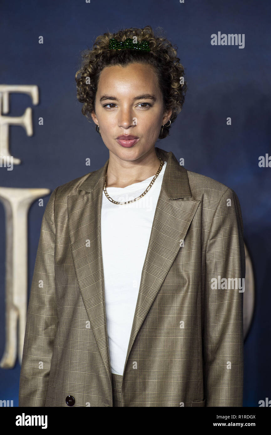 Phoebe collings james attending fantastic beasts hi-res stock ...