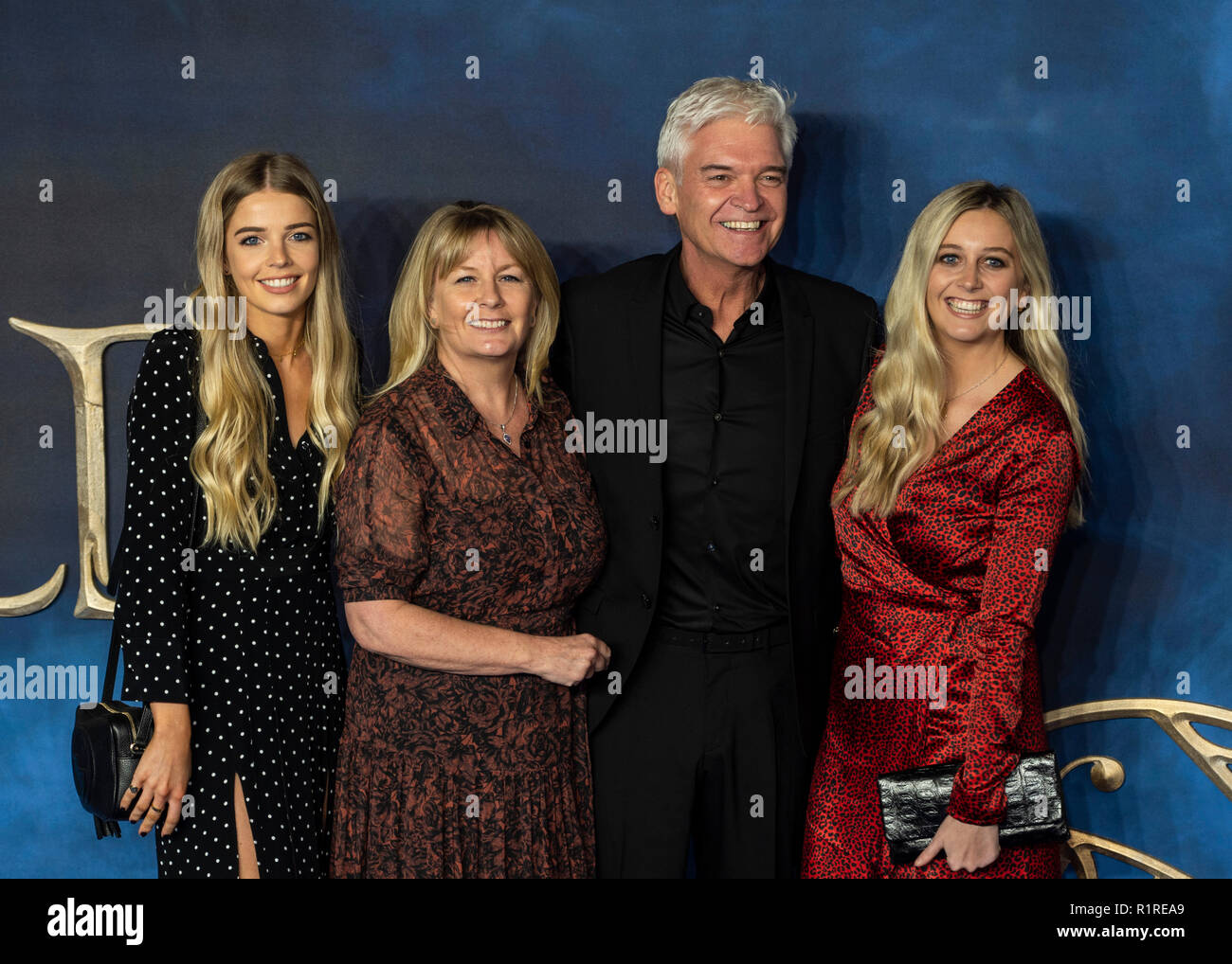 London, UK. 13th November, 2018. (L-R) Ruby Lowe, Stephanie Lowe ...