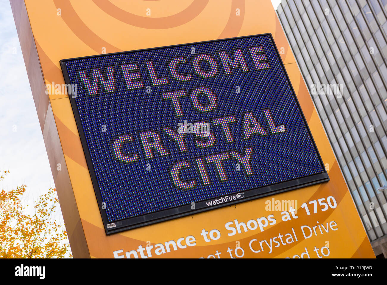 14 nov hi-res stock photography and images - Alamy