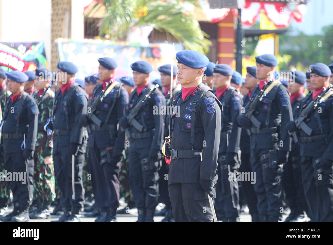 Makassar, Indonesia. 14th Nov 2018. Brimob troops were marching neatly ...