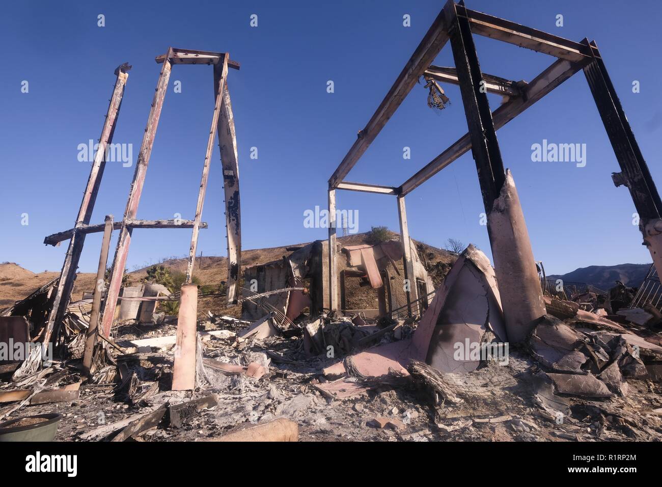 Los Angeles, California, USA. 14th Nov, 2018. The charred remains of a ...
