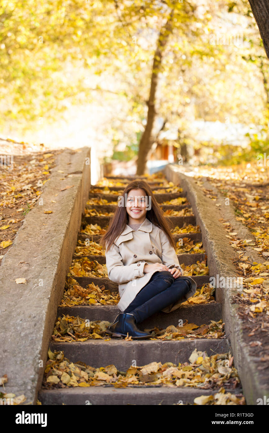 Autumn little girl Stock Photo - Alamy