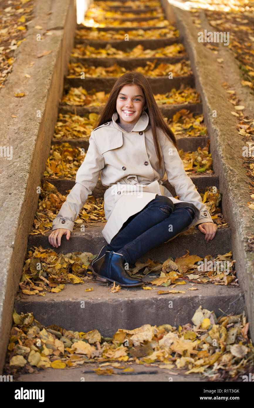 Autumn little girl Stock Photo - Alamy