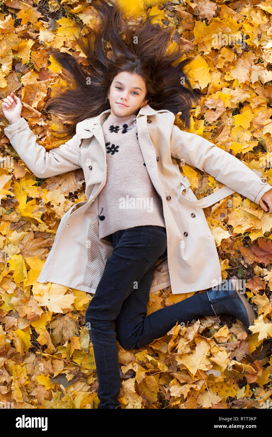 Autumn little girl Stock Photo - Alamy