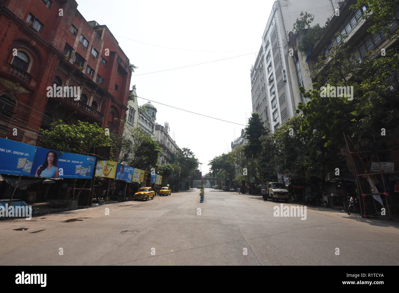 Netaji Subhas road, Fairley Place, Kolkata, India Stock Photo - Alamy