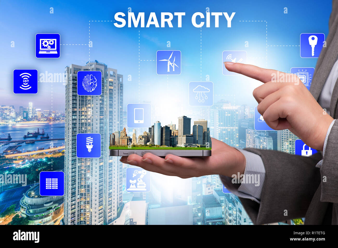 Smart city in innovation concept Stock Photo - Alamy