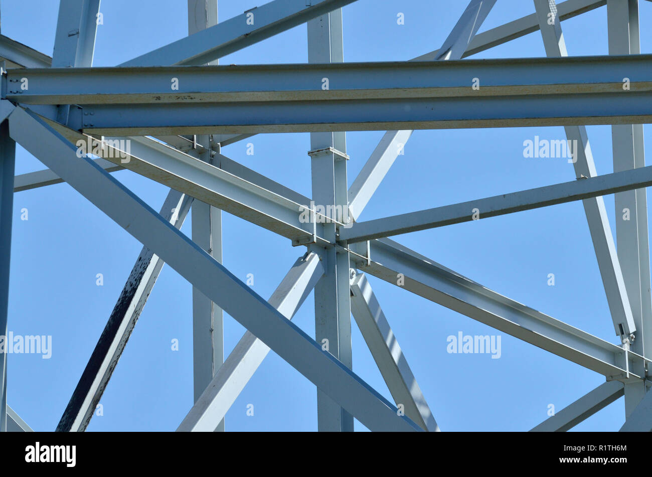 reinforced support of iron beams.The design allows you to withstand ...