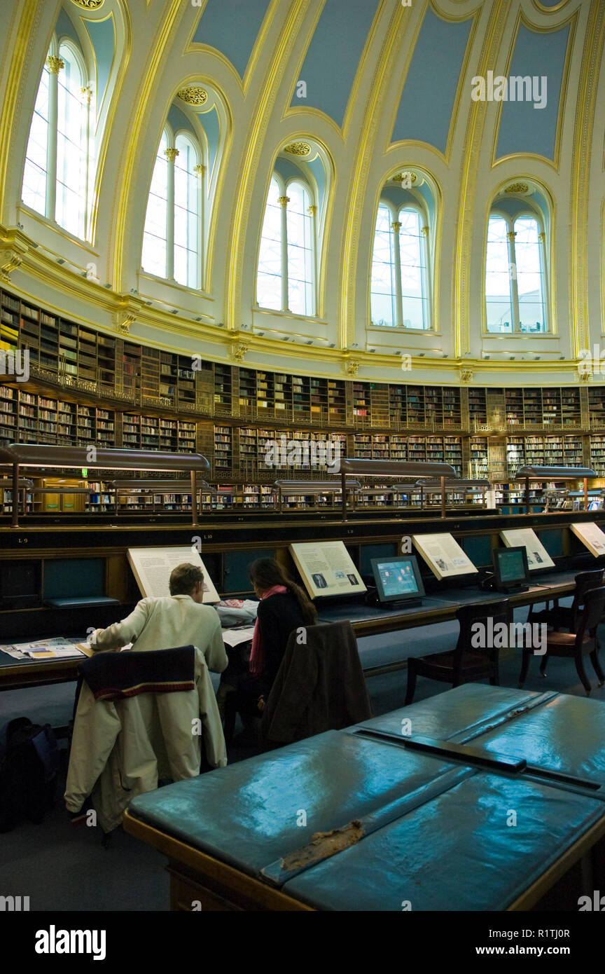 Reading room library british museum hi-res stock photography and images ...
