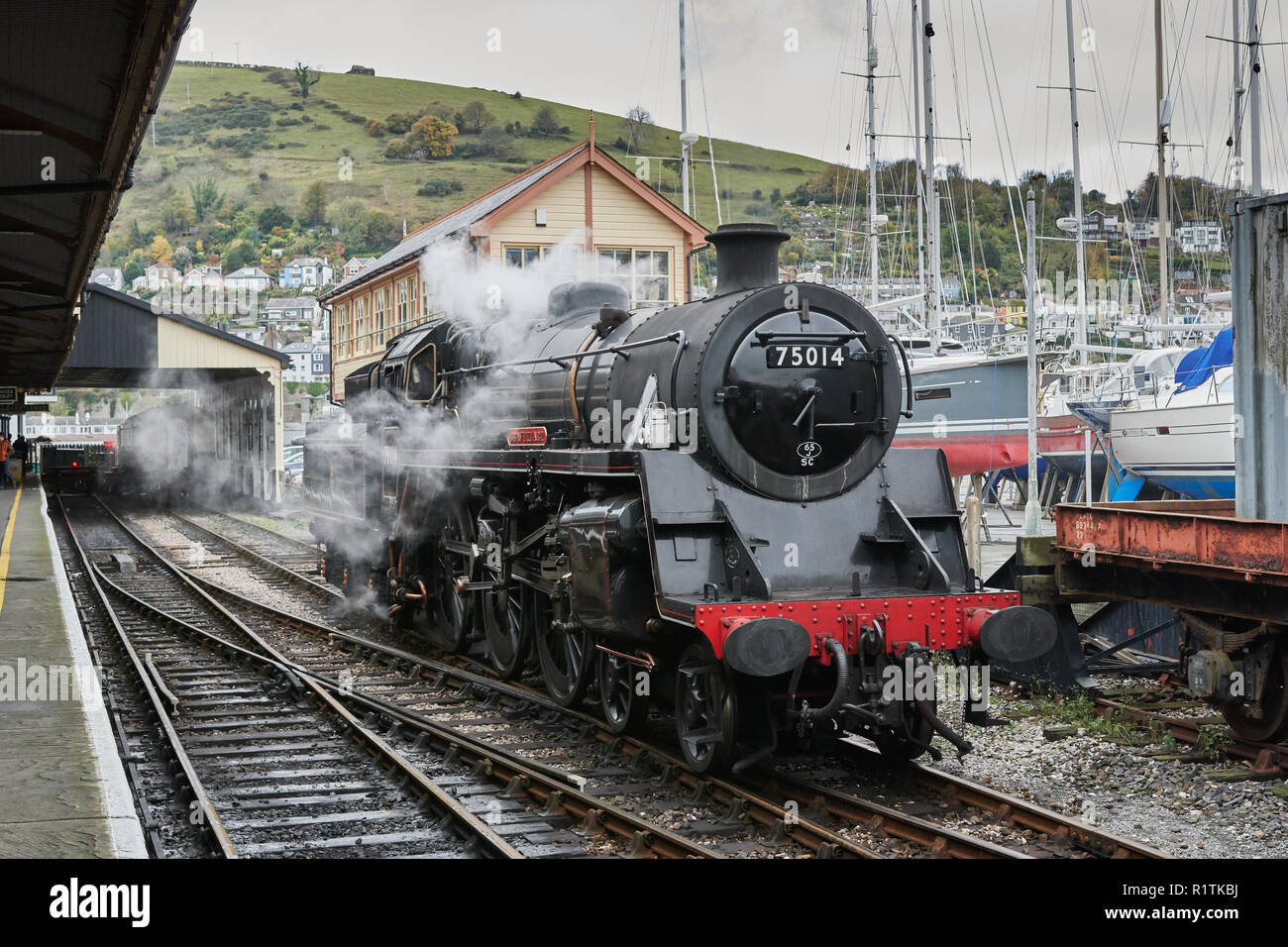 Engine 75014, named 'Braveheart' (Paignton and Dartmouth steam railway ...