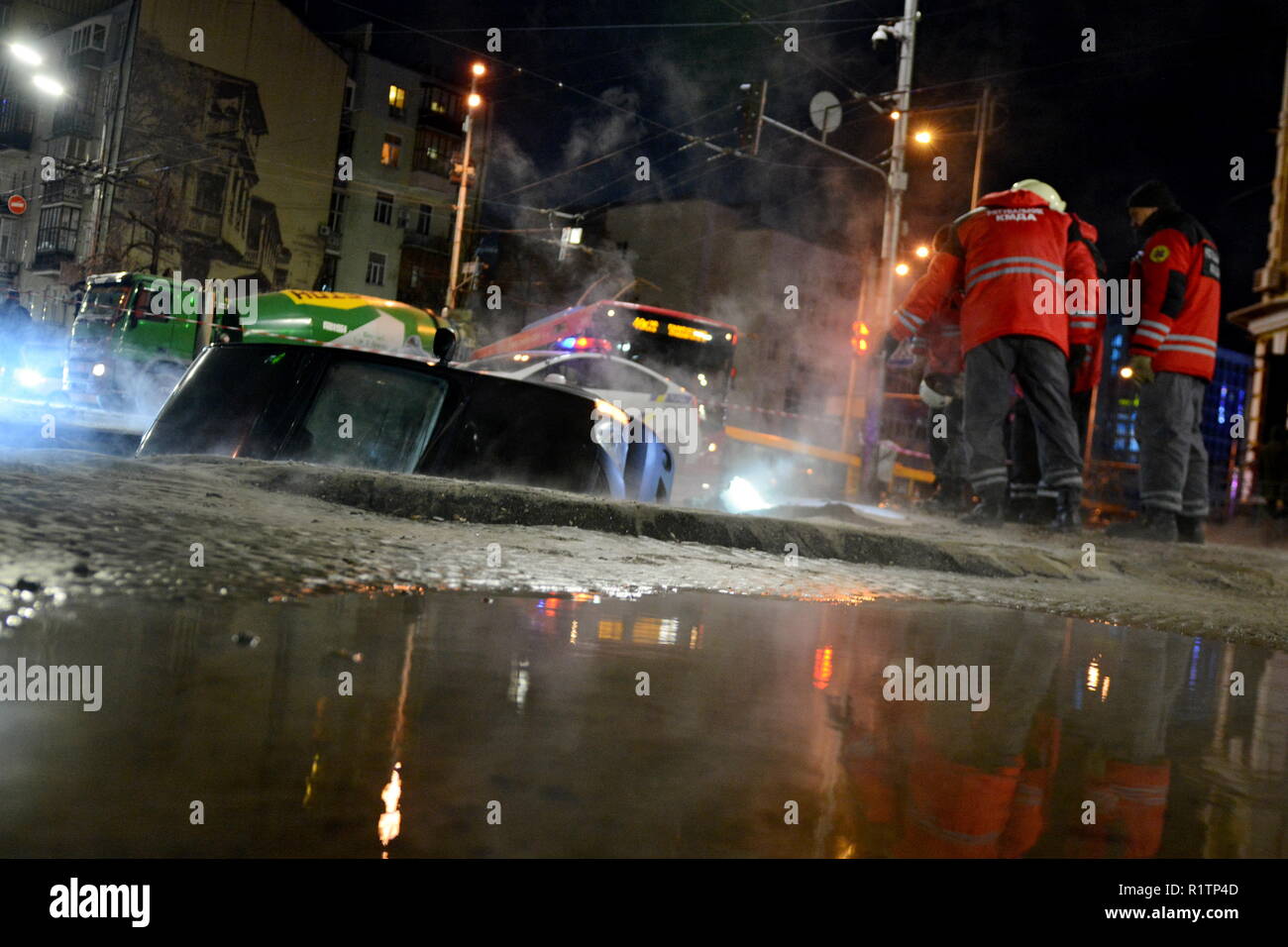 Incident pit hi-res stock photography and images - Alamy