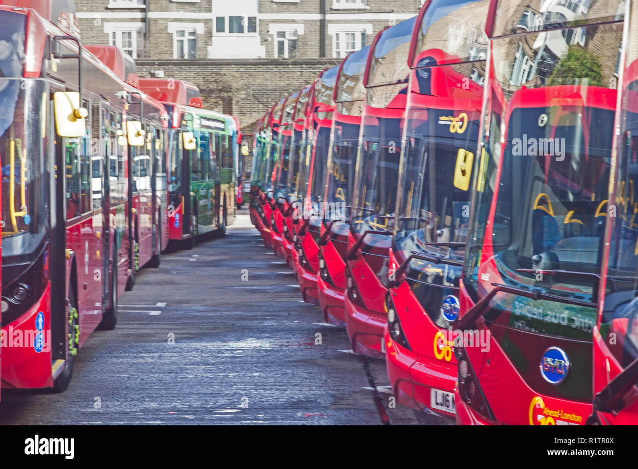 Single decker buses hi-res stock photography and images - Alamy