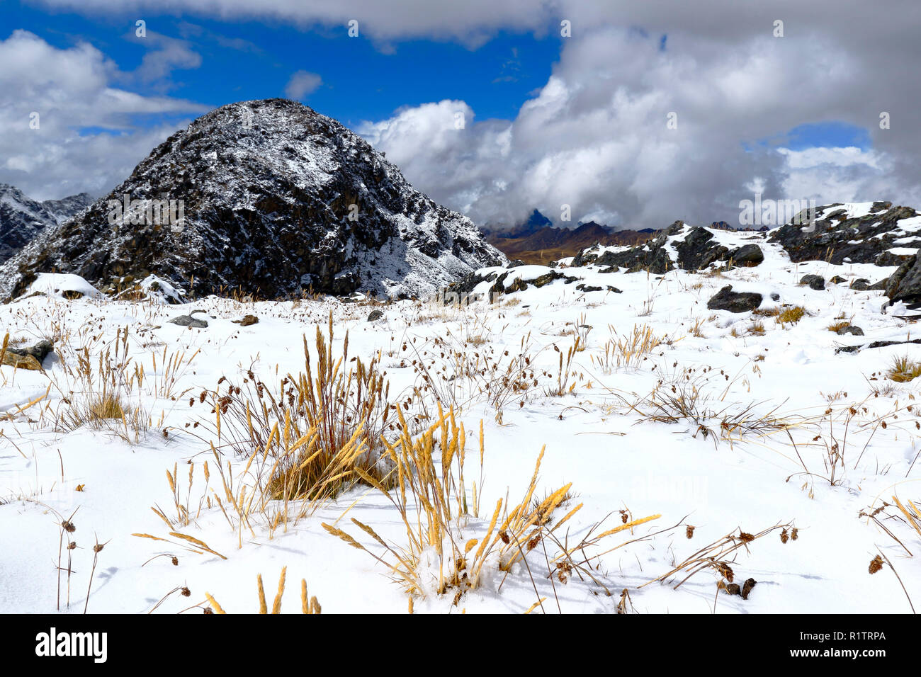 Imposing scenery after a heavy snowfall in the Huaytapallana mountain ...