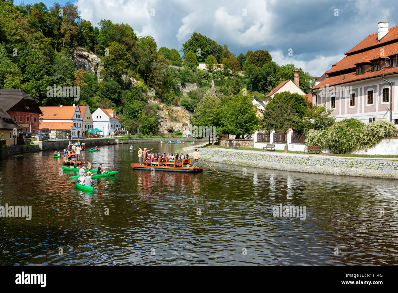 Boating on Vltava (Moldau) River, Cesky Krumlov, Czech Republic Stock ...
