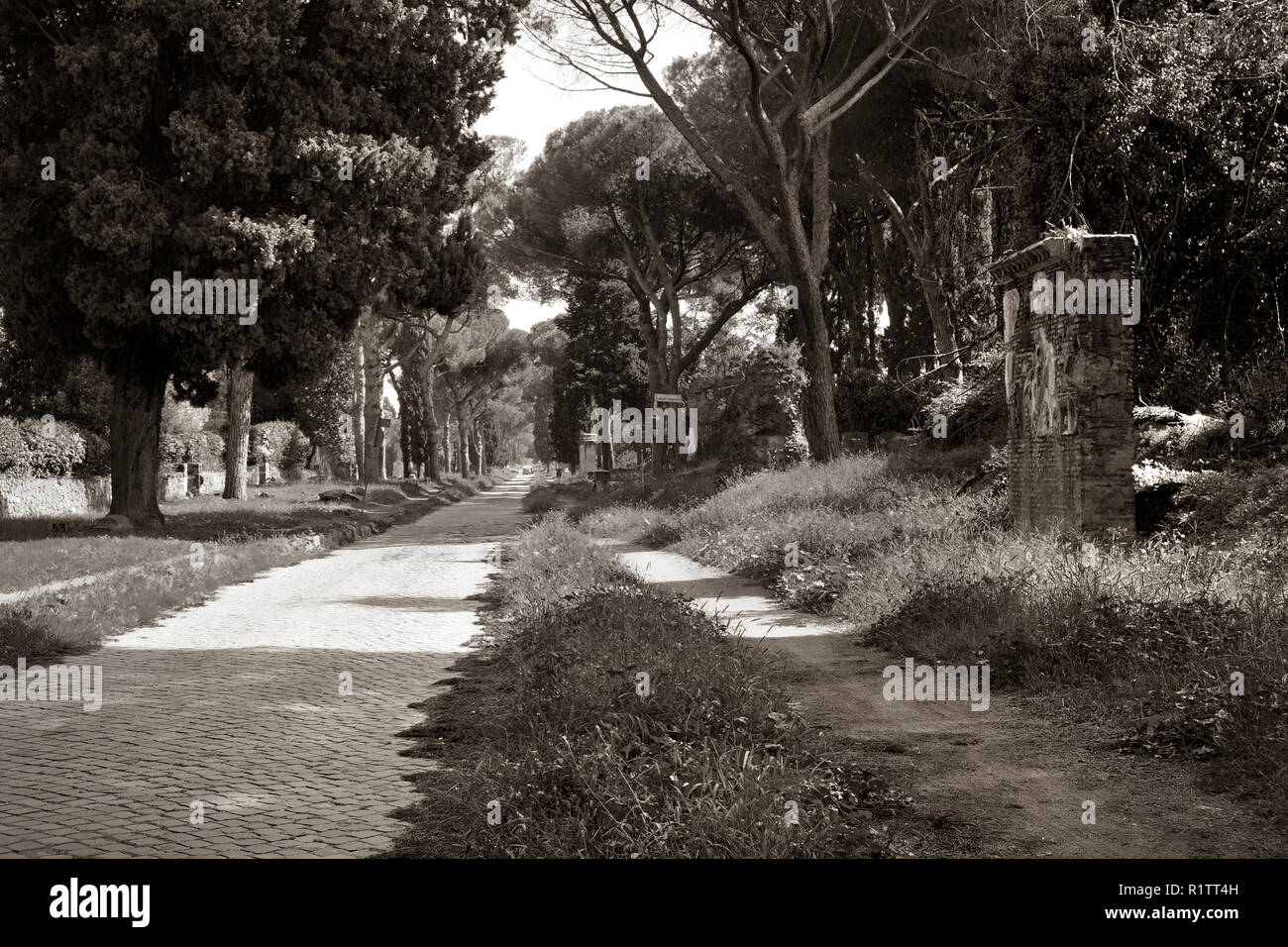 Tombs along the ancient Appianian way in Rome Stock Photo - Alamy