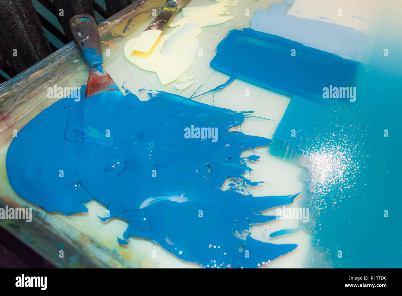 Blue and white color on the color table Stock Photo - Alamy