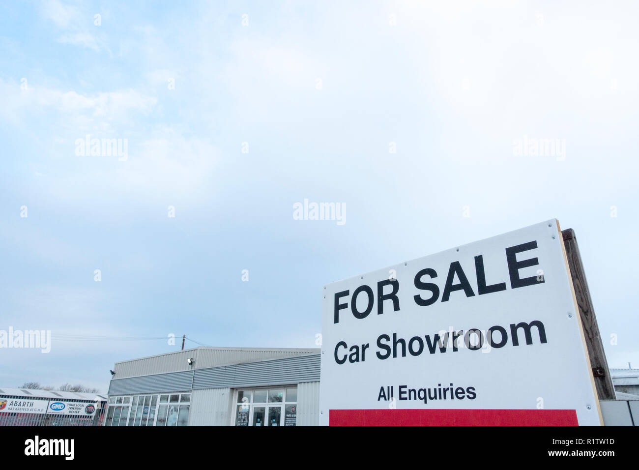 Closed car dealer hi-res stock photography and images - Alamy