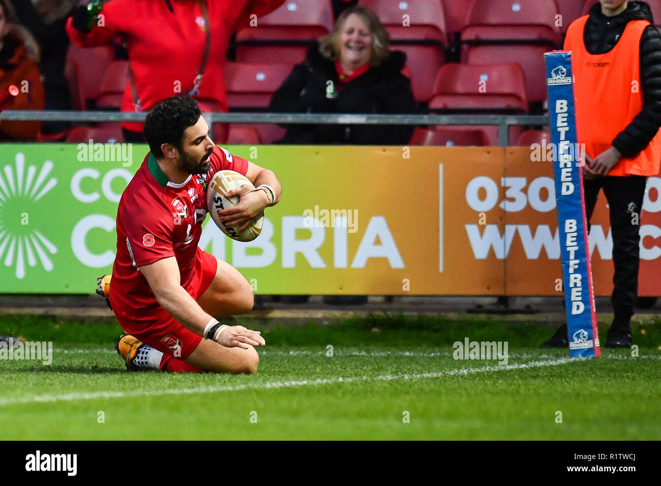 Rhys williams rugby league wales hi-res stock photography and images ...