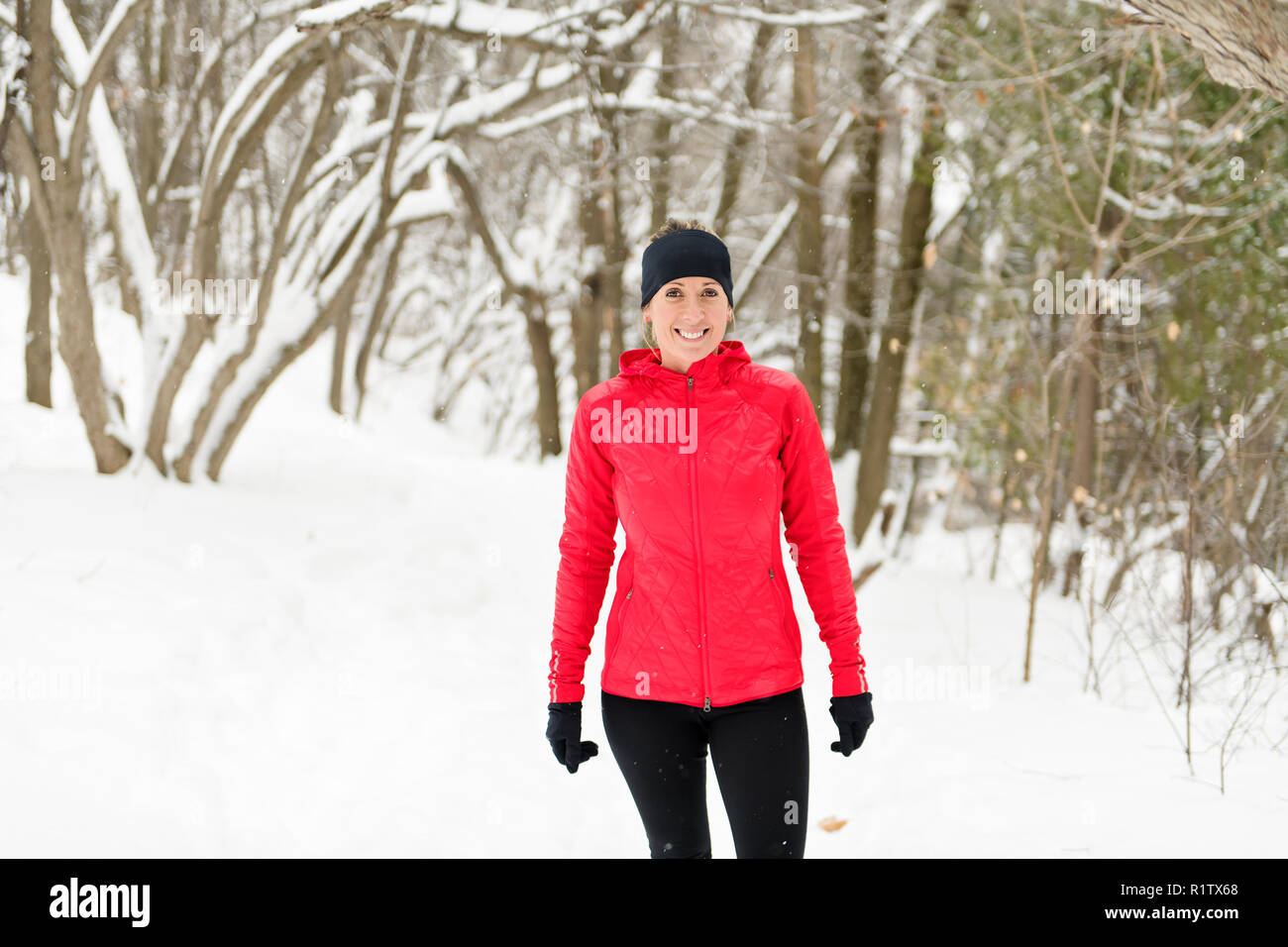 Fitness girl running on weather hi-res stock photography and images - Alamy