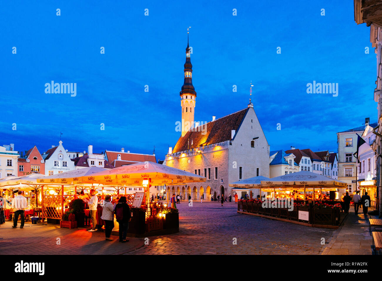 Tallinn Old City, Town hall square at nightfall. Tallinn, Harju County ...