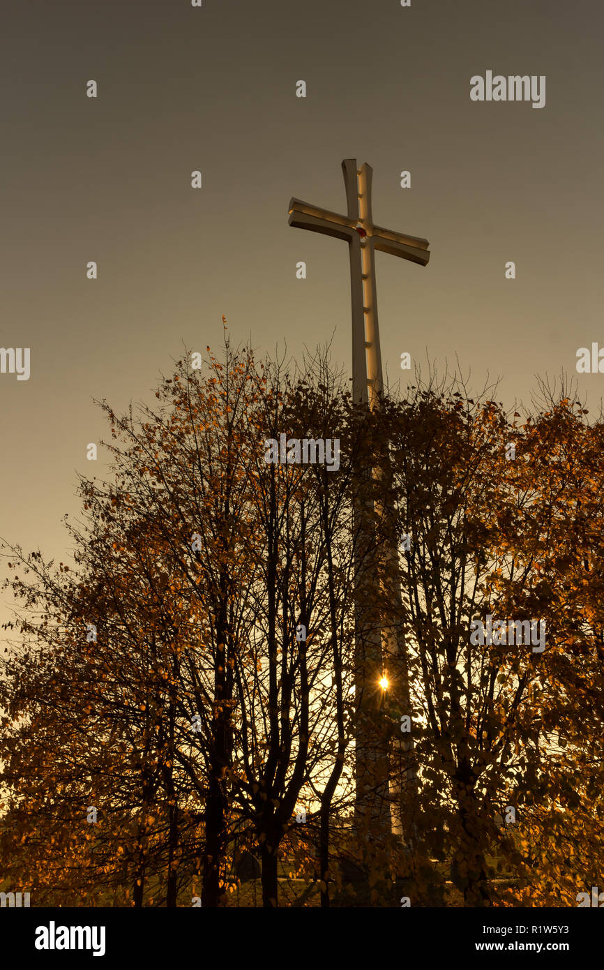 Big holy cross hi-res stock photography and images - Alamy