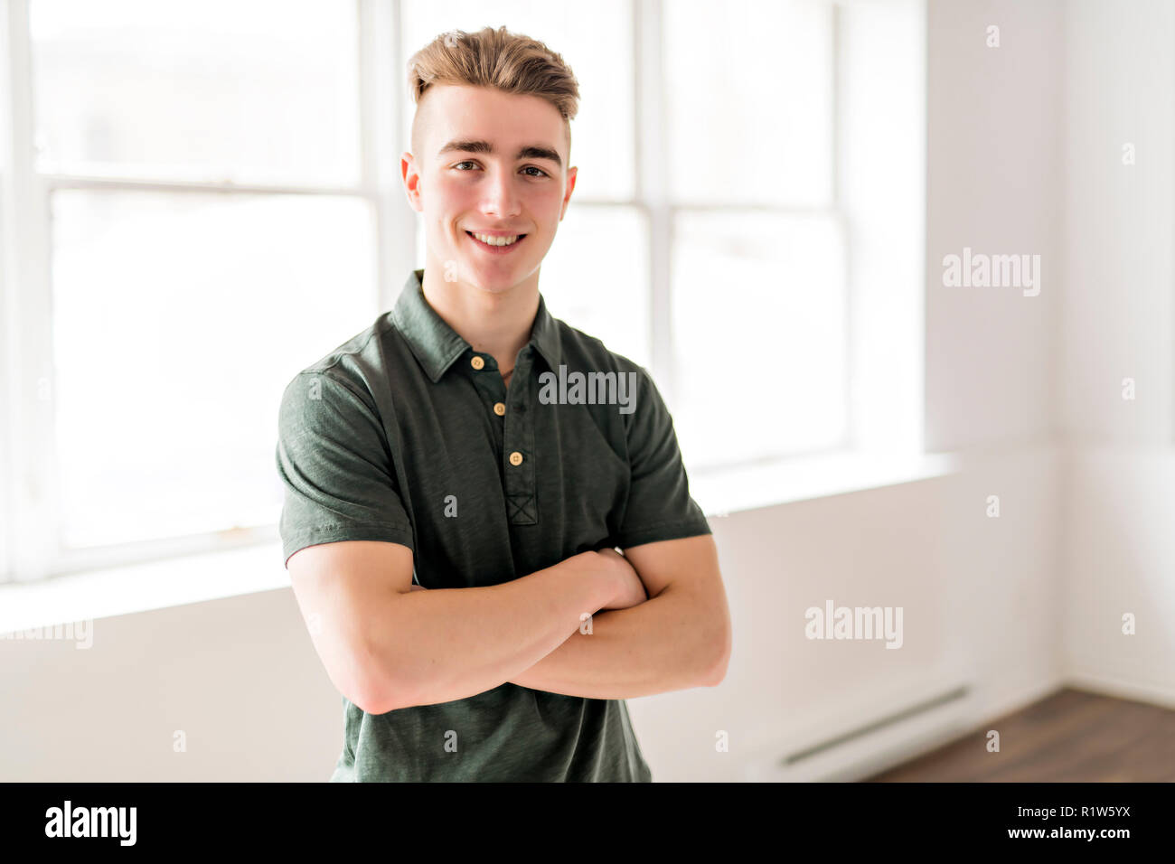 Nice smiling man hi-res stock photography and images - Alamy