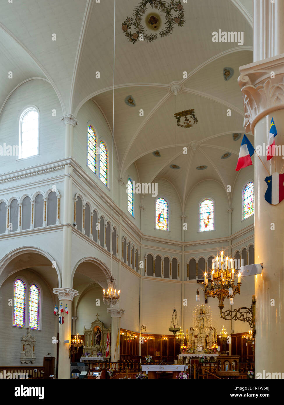Interior view of Saint Marie Catholic Church (ƒglise Sainte-Marie ...
