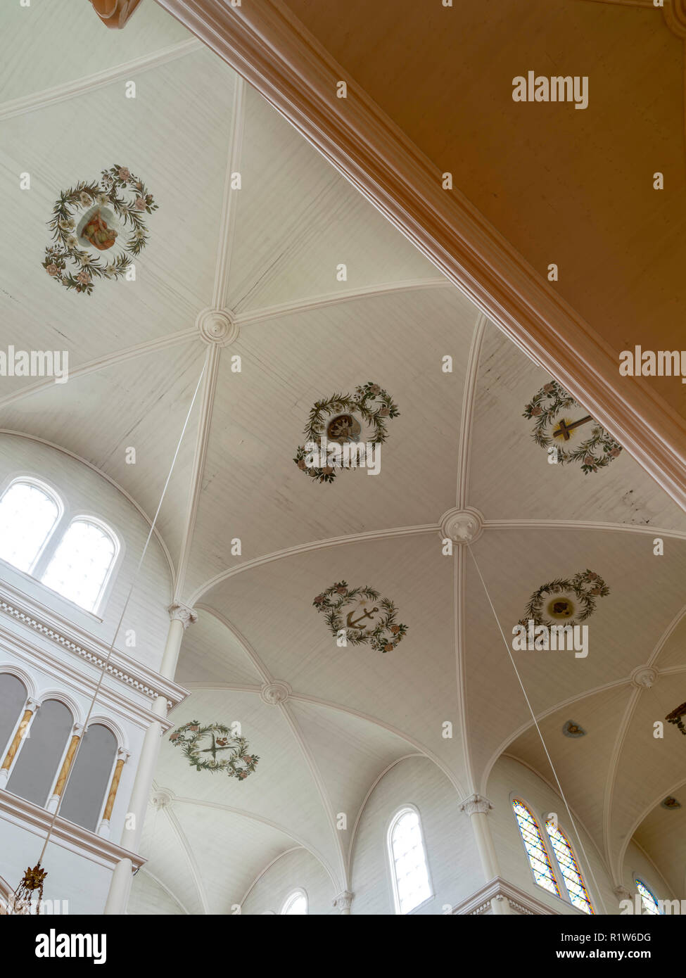 Interior view - ceiling detail - of Saint Marie Catholic Church (ƒglise ...
