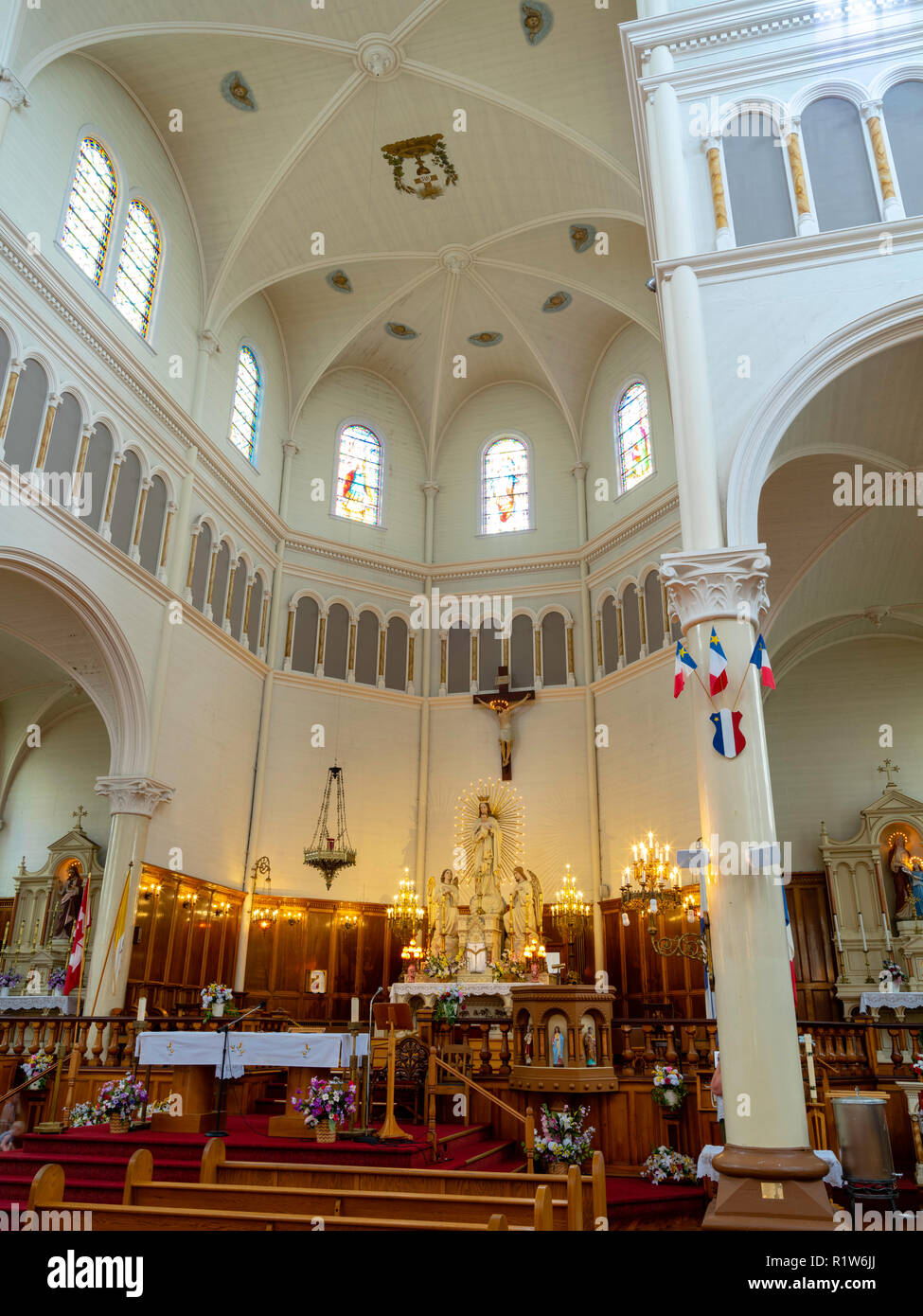 Interior view of Saint Marie Catholic Church (ƒglise Sainte-Marie ...