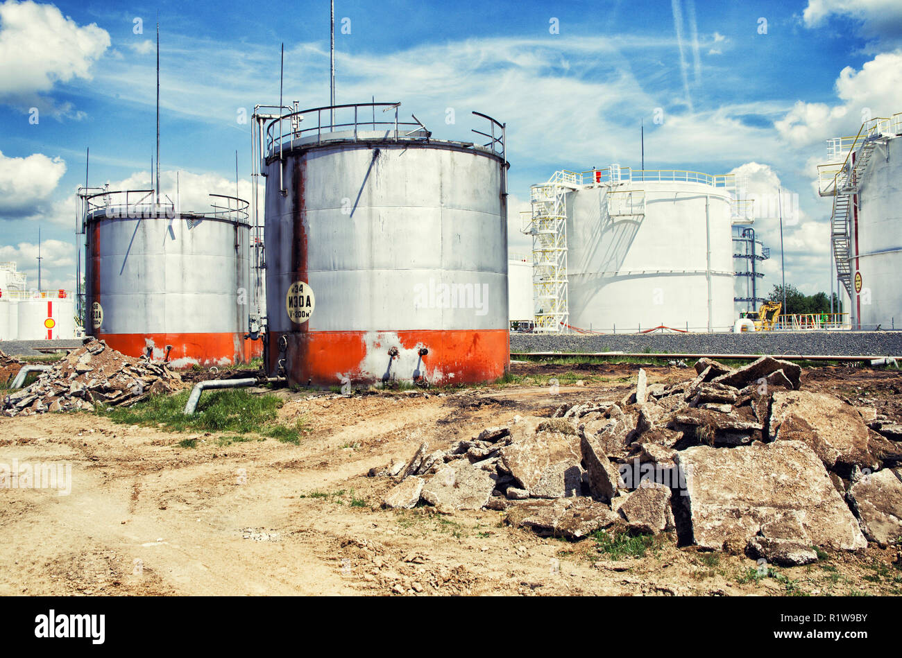 Old farm gas tanks hi-res stock photography and images - Alamy