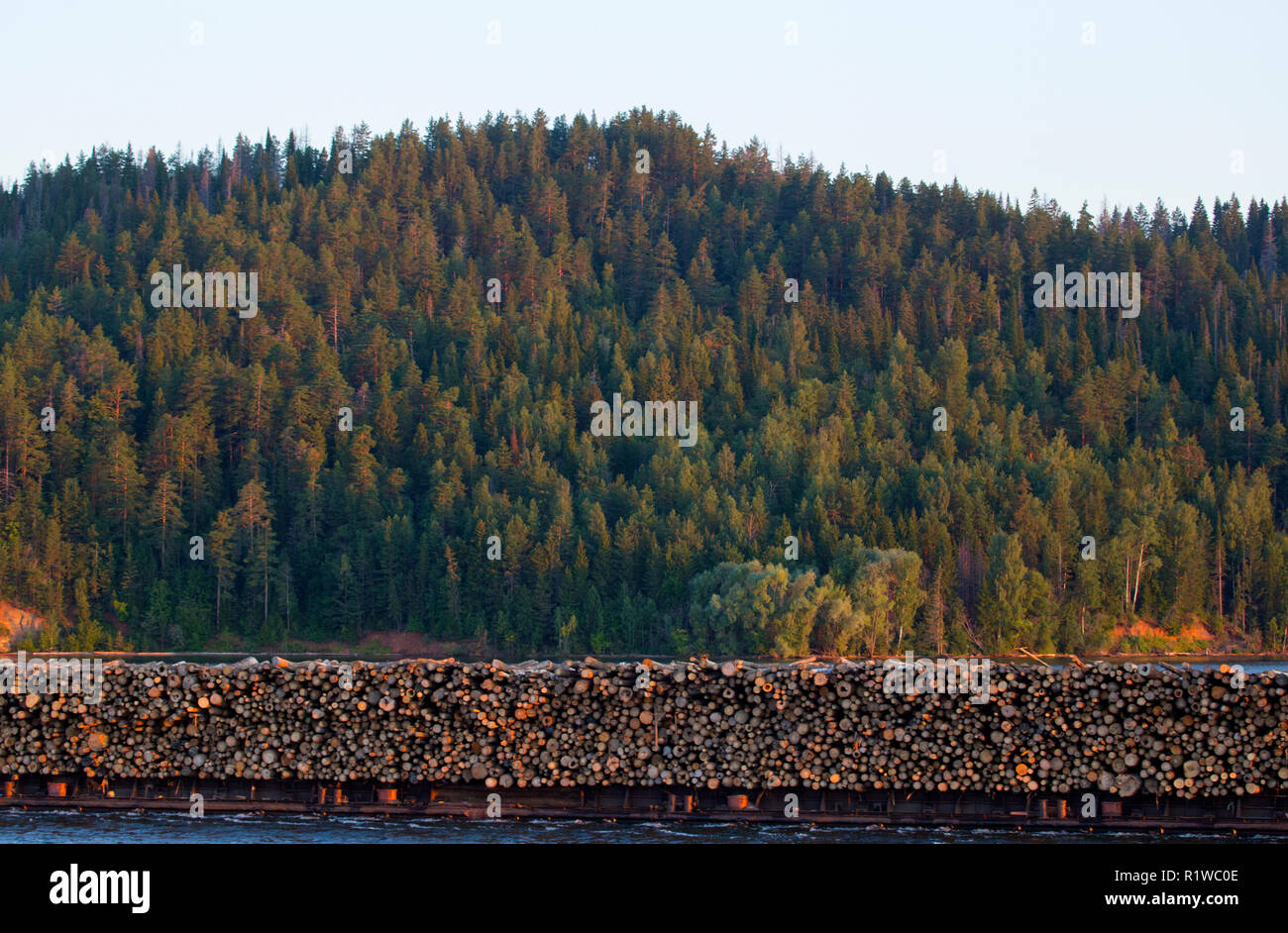 Timber barge hi-res stock photography and images - Alamy